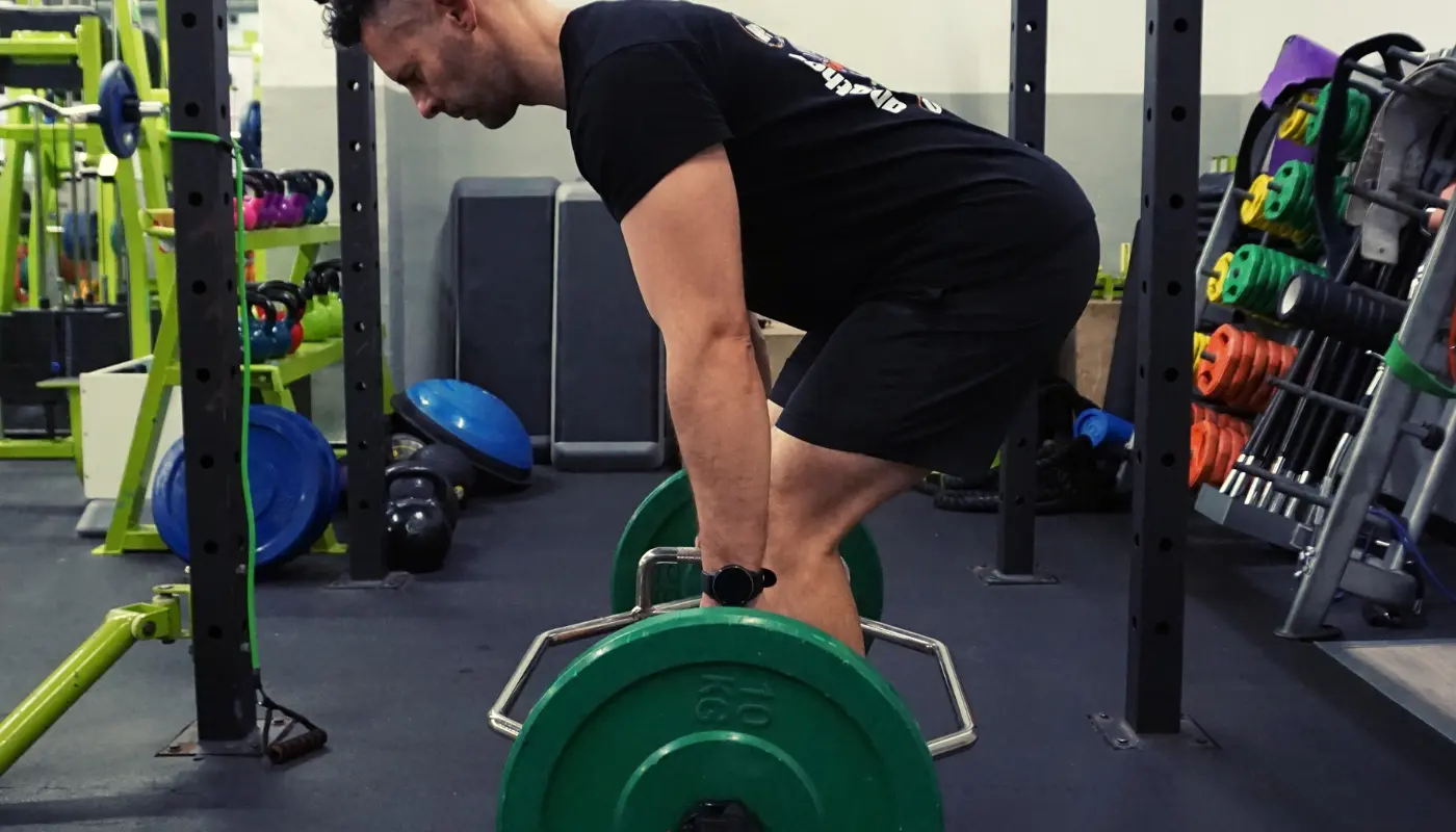 Peso muerto con barra hexagonal: fuerza y seguridad óptimas - Lifefit ...